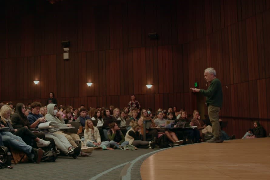 'The Last Class with Robert Reich' Has Lessons Worth Learning │ Exclaim!