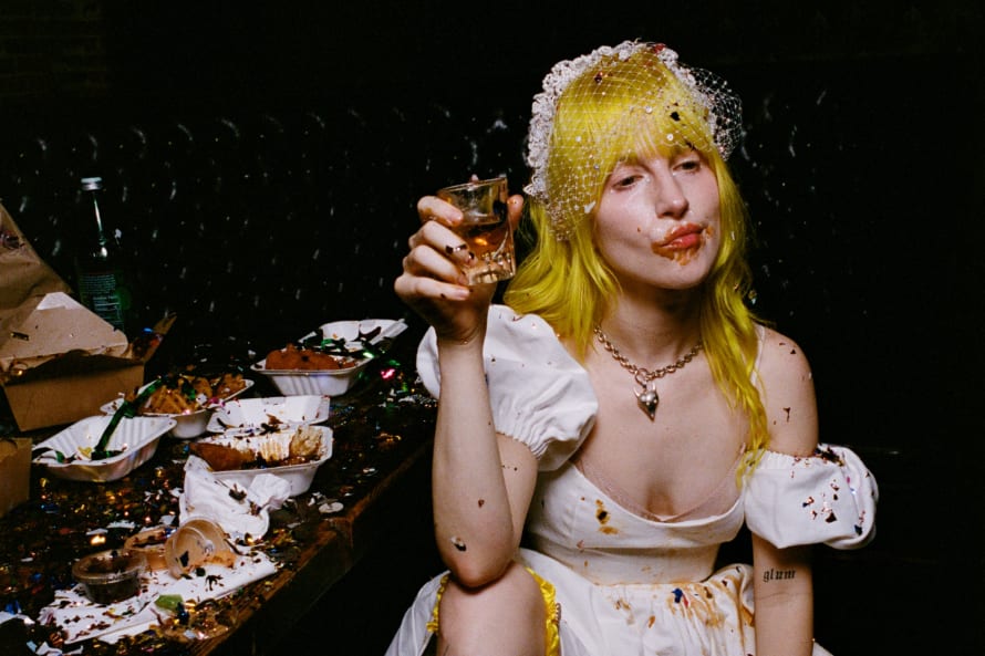 Hayley Williams's Response to Alex Reads Tarot Sets an Example for All ...