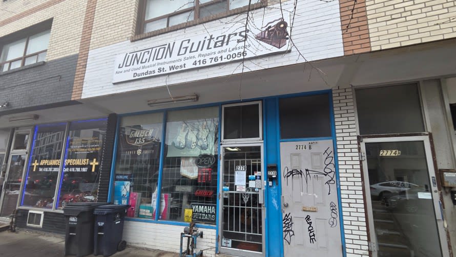 Toronto's Junction Guitars Is Moving to a New Neighbourhood │ Exclaim!