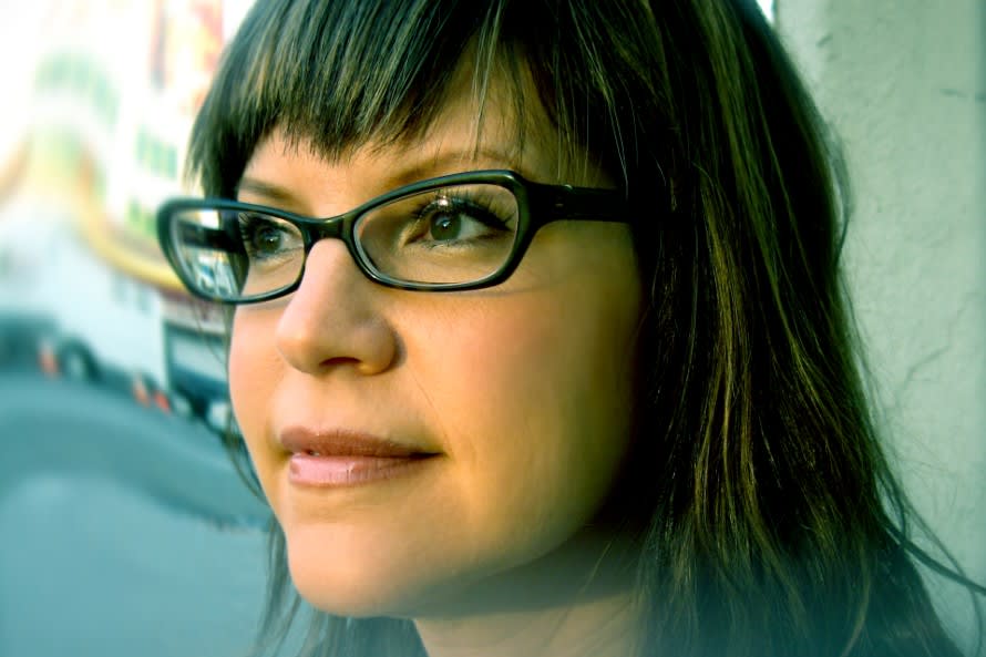 Lisa Loeb Responds to Toronto Blue Jays Pitcher Playing Her Song for ...