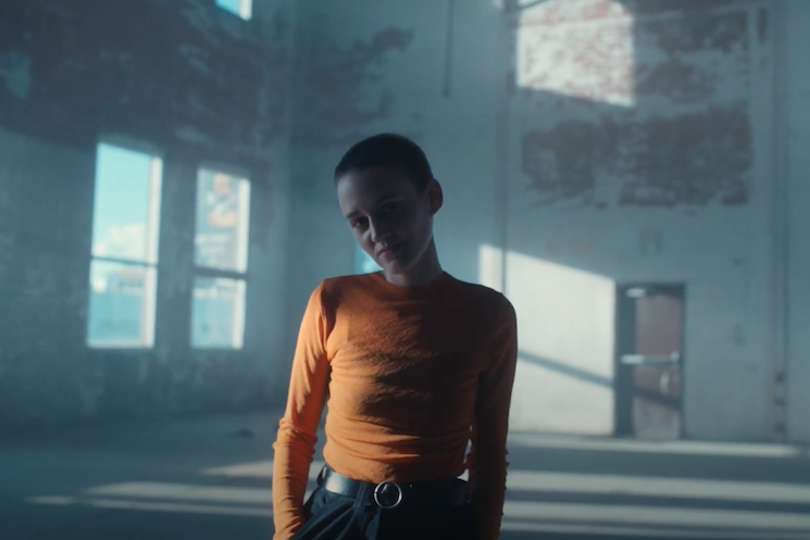 Sister Ray Shares Aching Cover of AC/DC's "Up to My Neck in You" │ Exclaim!