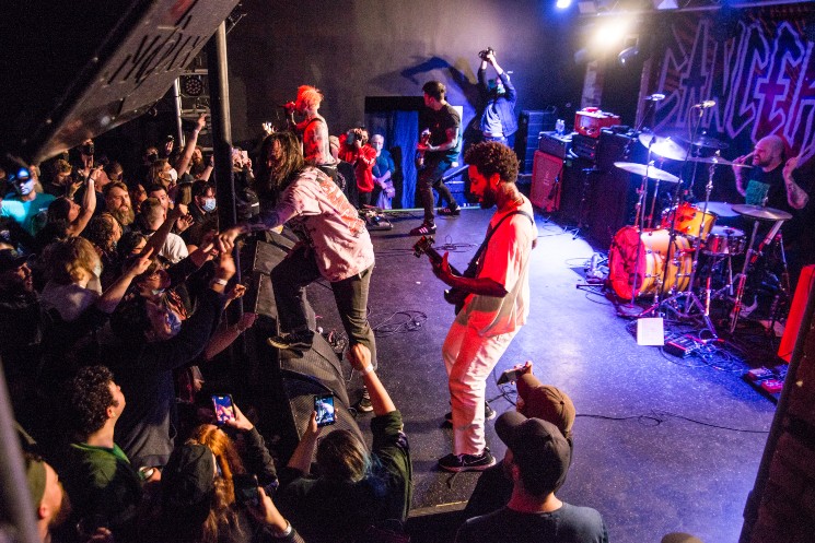 Cancer Bats and Comeback Kid Didn't Let Up for a Second in London ...