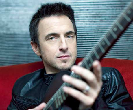 Colin James Celebrates 25 Years in the Industry with Live Album │ Exclaim!
