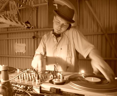 Hugo Mendez │ Exclaim!