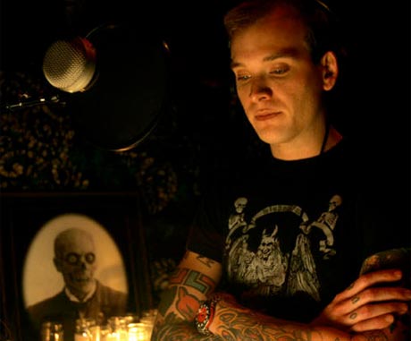 Alkaline Trio's Matt Skiba Goes Solo with Demos │ Exclaim!