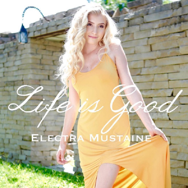 Dave Mustaine's Daughter Electra Declares "Life Is Good" in New Country ...