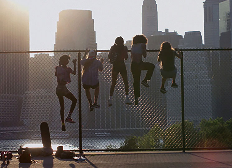 'Skate Kitchen' Review: NYC Skater Culture Through a Different Lens ...