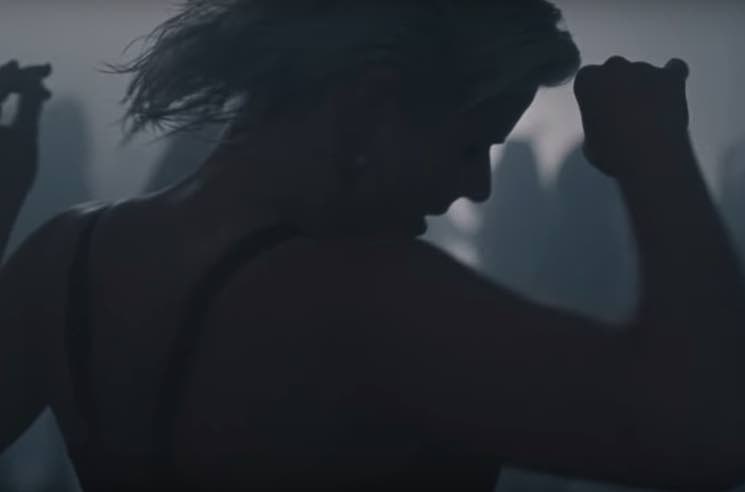 Robyn Dances All Night in "Honey" Video │ Exclaim!