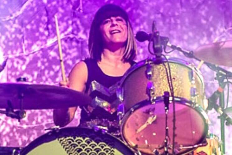 Janet Weiss' Sister Launches GoFundMe Campaign to Pay for Medical Costs ...