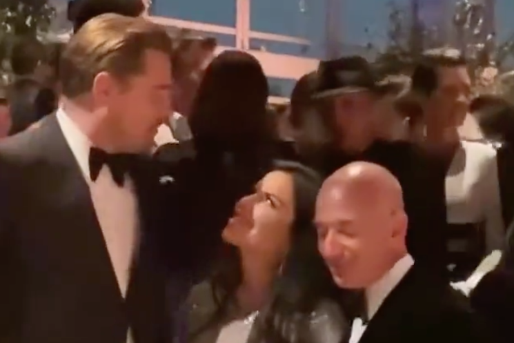 Jeff Bezos Wants to Throw Leonardo DiCaprio Off a Cliff for Flirting ... Jeff Bezos Wants to Throw Leonardo DiCaprio Off a Cliff for Flirting ...