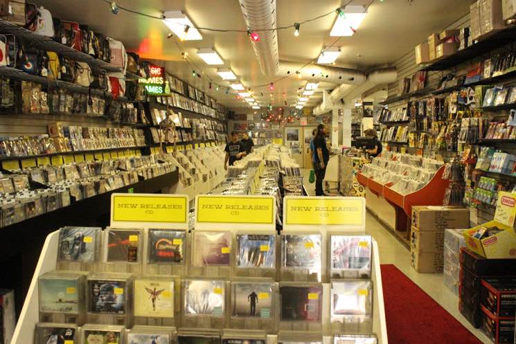 Hamilton Record Store Cheapies Sets Final Closing Date │ Exclaim!