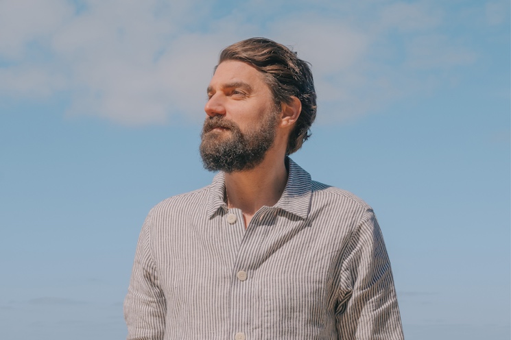 Tim Baker Shares Video for New Single, Maps Out 2022 Tour Dates │ Exclaim!