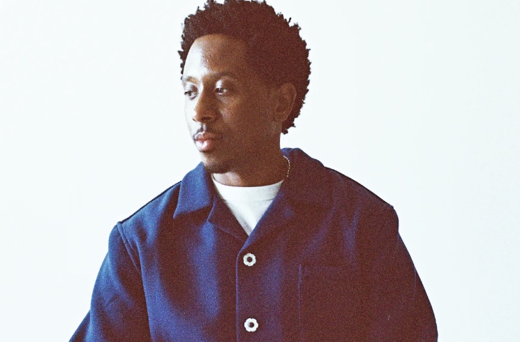 MorMor Shares Video for New Song "Far Apart" │ Exclaim!