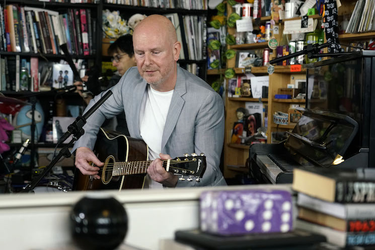 Watch Philip Selway's String-Filled Tiny Desk Concert │ Exclaim!