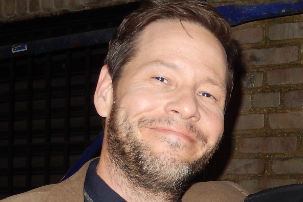 Ike Barinholtz Is Crushing It in the 'Jeopardy!' Tournament of ...