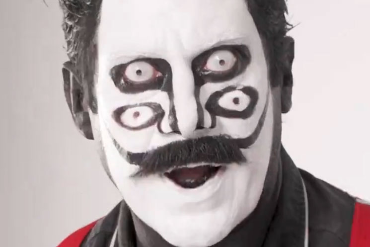 Let a Four-Eyed Wes Borland Teach You How to Respond to an Opioid ...