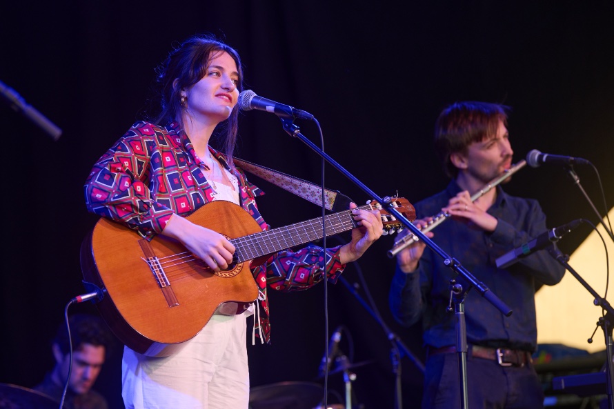 Gabi Hartmann Glowed with Careful Sophistication at Ottawa Jazz Fest ...