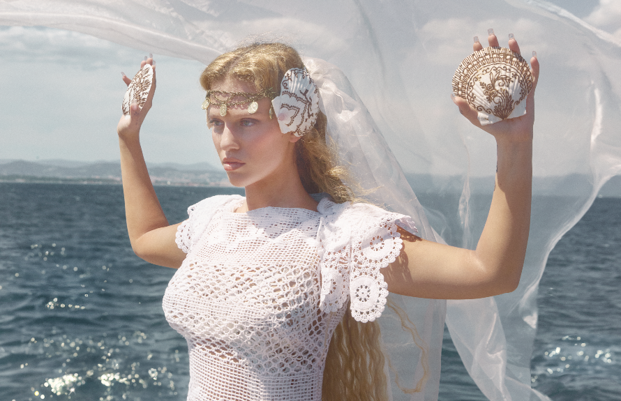 Elyanna Books 'WOLEDTO' World Tour for 2024 │ Exclaim!