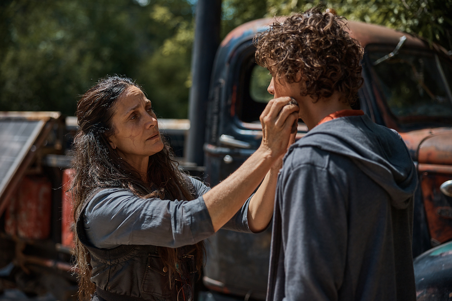 'Die Alone' Is a Zombie Film with Heart and Braaaains │ Exclaim!