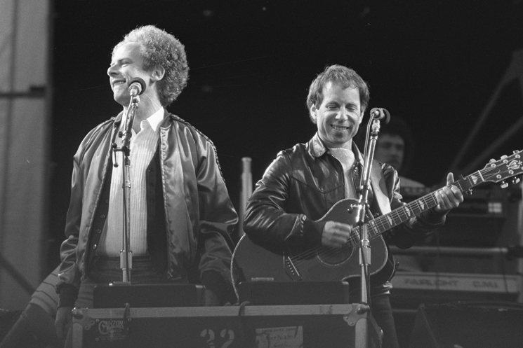 Art Garfunkel Had a Tearful Reunion with Paul Simon: "I Was a Fool ...