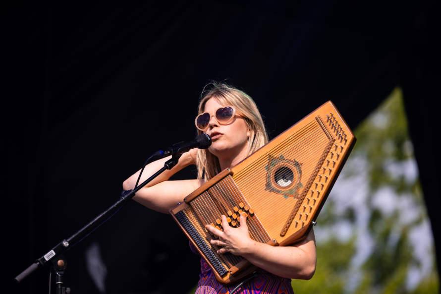 Basia Bulat Made Mariposa Folk Festival Her Palace │ Exclaim!