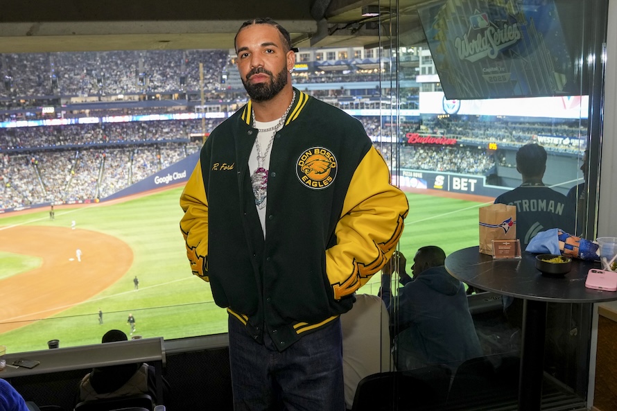 Drake Roasts Shohei Ohtani as Blue Jays Move to Within One Game of ...