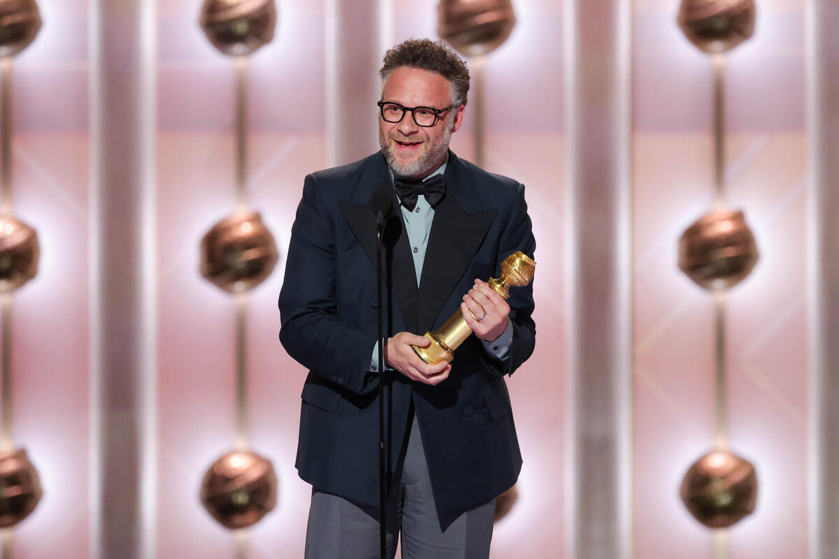 Life Imitates Art for Seth Rogen in Golden Globes Win for 'The Studio ...