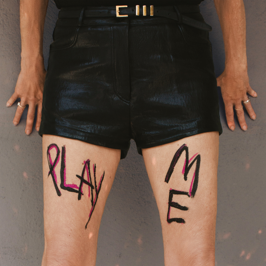 Kim Gordon Unveils Solo Album 'PLAY ME' │ Exclaim!
